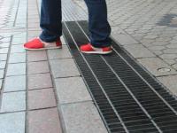 China Customized Size Steel Grating Drain Cover with 50-500 L/Sm Drainage Capacity and Corrosion Resistant Design for sale