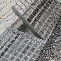 China Professional Steel Grating Drain Cover with Q235 SS304 SS316 Material for High Load Capacity for sale