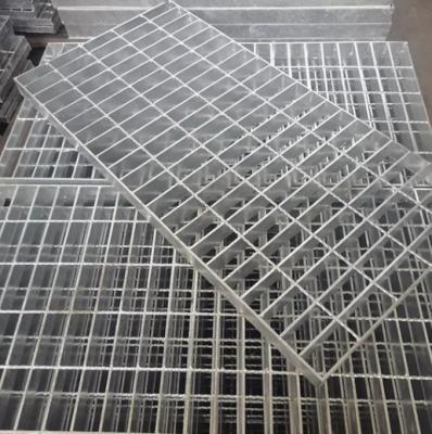China Heavy Duty Anti-Slip Serrated Type Hot-DIP Galvanized Steel Bar Grating for Outdoor Drainage for sale