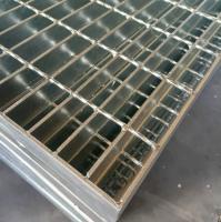 China Hot Dipped Galvanized Steel Bar Grating with Plain Style and Serrated Bearing Bar for Heavy Duty Platforms for sale