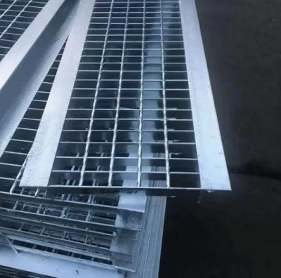 China Serrated Galvanized Steel Grating with 20x3 Bearing Bar for Platform Drainage and Trench Covers for sale