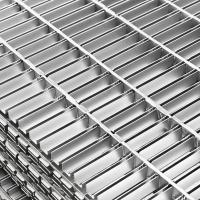 China Hot DIP Galvanized Serrated Style Steel Grating with 25x3 Bearing Bar for Industrial Platforms for sale