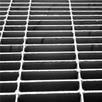 China Hot-Dip Galvanized Steel Grating Made from Q235/Q345 Carbon Steel with 5 Years Warranty for Heavy Duty Drainage for sale