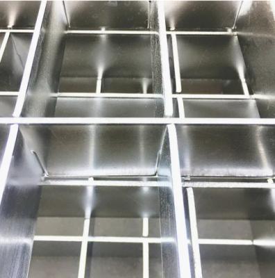 China Heavy-Duty Plug-in Steel Grating with Hot-Dip Galvanized Surface for Industrial and Commercial Use for sale