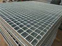 China Heavy Duty Galvanized Steel Grating for Industrial Drainage Channels and Marine Applications for sale