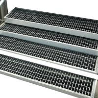 China Hot-Dip Galvanized Steel Stair Treads with Square Grid for Corrosion Resistant Outdoor Steps for sale