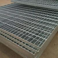 China Heavy Duty Hot-Dip Galvanized Steel Grating Non-Slip Stair Treads for Industrial Platforms for sale
