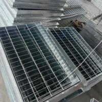 China Hot Dip Galvanized Steel Grating Stair Tread with High Strength and Corrosion Resistance for Heavy-Duty Applications for sale
