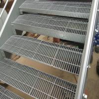 China Hot Dip Galvanized Steel Grating Stair Tread with High Strength and Corrosion Resistance for Heavy-Duty Applications for sale