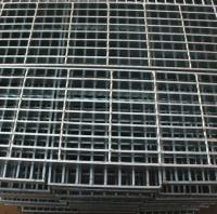 China Serrated Galvanized Steel Grating with 25x5 mm Bearing Bar for Durable Walkways and Platforms for sale