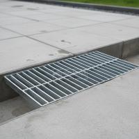 China Hot Dip Galvanized Heavy Duty Steel Grating Drain Cover - Corrosion Resistant Trench Drain Cover for Outdoor Floor Grate Drainage for sale