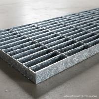 China Anti-rust Serrated Steel Grating with Hot Dip Galvanizing for Durable Platforms for sale