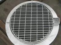 China Stainless Steel 304/316 Grating with 30mm Bearing Bar Pitch for Corrosion Resistant Trench Covers and Drainage for sale