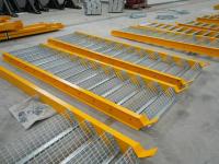 China Hot-Dip Galvanized Steel Grating Stair Tread with Serrated Bar Grating for High Strength and Safety for sale