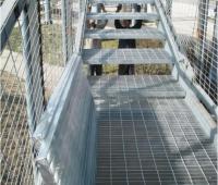 China Galvanized Steel Bar Grating with Welded Cross Bars for Industrial Platform Flooring for sale