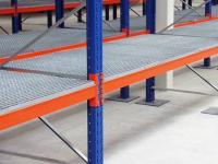 China Galvanized Heavy Duty Anti-Slip Steel Grating for Industrial Storage and Safety for sale