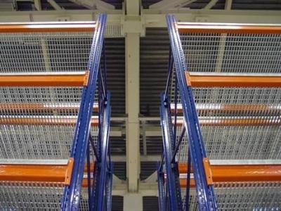 China Hot-Dip Galvanized Heavy Duty Steel Grating with Serrated Surface for Industrial Platforms for sale