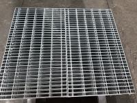 China Hot-Dip Galvanized Heavy-Duty Steel Grating Drain Cover G505/30/100W Walkway Tread Plate for sale