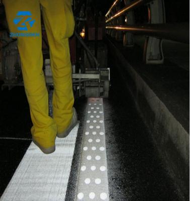 China High Round Rate ≥85% Glass Beads 0.03-0.4mm Diameter for Road Markings and Airport Runways for sale
