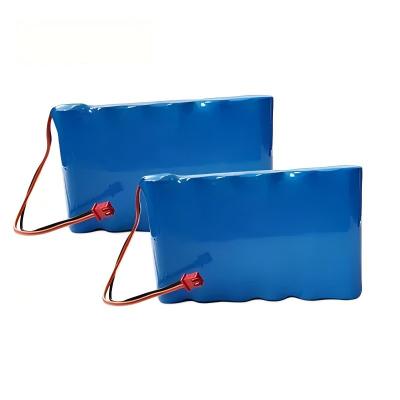 China Custom 7.4V 7800mAh Rechargeable 18650 Li Ion Battery Pack with 2 Pin Connectors for sale
