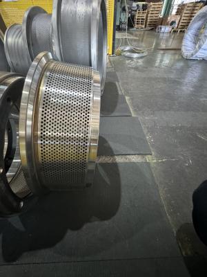China 52-55 HRC Hardness Rapid Discharge Pellet Die For SZLH320 Pellet Mill With Long Lifespan for sale