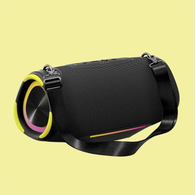 China Lithium Ion Battery Powered Outdoor Party Speaker with 10 Meters Wireless Range for sale