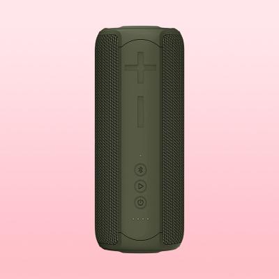 China Watertight Bluetooth Speaker with Selectable LED Lights and Extended 4-10 Hours Playtime for sale
