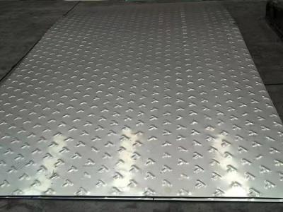 China SS201 1mm Pattern Steel Plate Anti Skid Diamond Plate Sheet Metal for sale