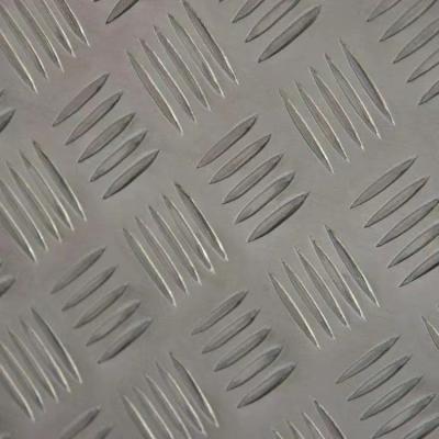 China SS304 2MM 3MM Descaling​ Pattern Steel Plate Checkered Steel Sheet 1800mm for sale