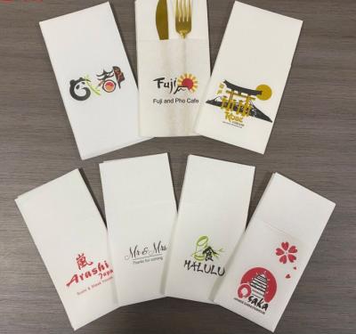 China Premium Lint Free Napkins Disposable Tissues With Cutlery Pocket For Banquets Restaurants for sale