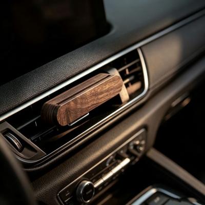 China Wooden Car Vent Clip-On Aroma Diffuser – Light Luxury Natural Scent for sale