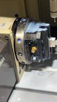 China Accuracy 001mm 5th axis self centering vise suitable for 4 axis CNC milling ensuring high precision and secure workpiece holding for sale