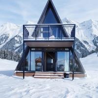 China Modern Triangular Prefab Home, Customizable Luxury Steel Frame Cost-Effective Product Manufactured in China for sale