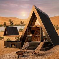 China Triangular Prefab Modular House, Anti-Corrosion Sturdy Structure Serving As Outdoor Backyard Temporary Living Space for sale