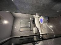 China Luxury 2 Bedroom Modern Steel Structure Prefab House Tiny Home Apple Cabin House Space Capsule Waterproof Shop for sale