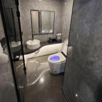 China China Custom Made Modern Living Prefab Smart Space Capsule House Efficient Solar Powered Waterproof Steel Structure for sale