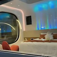 China Prefab Waterproof Mobile Capsule Steel Structure Detachable Space Capsule Design Fast Construction for Villa Resort Office Use for sale