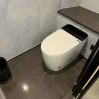China Waterproof 2-Bedroom Prefab House Mobile Steel Space Capsule Container for Home Living Room Kitchen Office Shop Toilet Included for sale