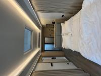China Factory Direct Outdoor Camping Cabin House Mobile Home Prefabricated Space Capsule for Hotel Use Intelligent System Sales for sale