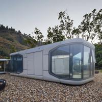 China Luxury Navy Rectangle Modern Structure White Container Houses Prefab Camping Space Mobile Hotel Built-in for Garden for sale