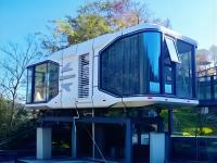 China Modern and Futuristic Prefab Houses for Hotels Villas and Shops Container Guest Room with Sandwich Panels for sale