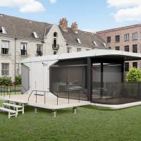 China Hot Sale Steel Frame Capsule Container House Waterproof Sleeping Space for Hotels for Supermarket Apartment Office Shop Gym Use for sale