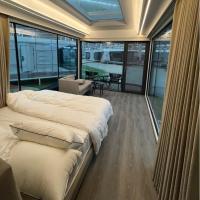 China Factory Direct China S6 Steel Structure Waterproof Space Capsule Mobile Room 20Ft Large Space Capsule House for sale