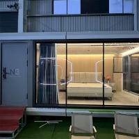 China Robust Integrated Modular Capsule Prefab House Portable Movable Container Lodge for Scenic Area Tourist Accommodation for sale