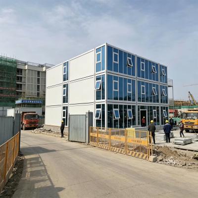 China Durable Anti Corrosion Prefab Container With Ventilation Windows and Quick Disassembly for Remote Site Accommodation for sale