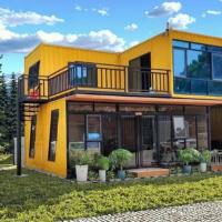 China Movable Office and Hotel House Modified Shipping Container with Steel Sandwich Panel Material Detachable for Outdoor Shop Use for sale