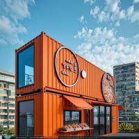 China Modern Design Prefabricated Modular Container House Galvanized Steel Structure Environmentally Friendly Mobile Living Solution for sale