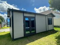 China Customised Prefabricated Mobile Office Steel Container Room for Outdoor Flat Pack Container Sandwich Panel for House for sale