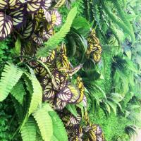 China Decorative Artificial Green Wall UV Resistant 40mm Pile Height Fireproof Customizable for sale