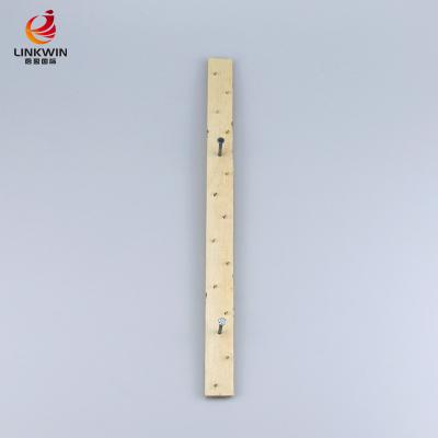 China Wood 6.5mm Stair Runner Gripper Rods Rubber and Plastic Nail Carpet Tack Strip 4ft for sale
